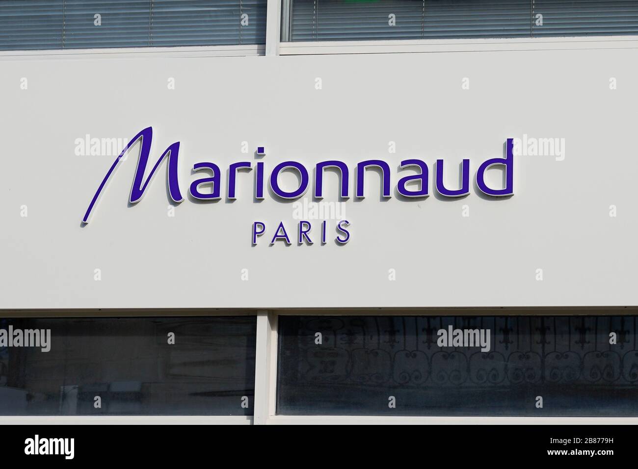 Le logo marionnaud Banque de photographies et d’images à haute ...