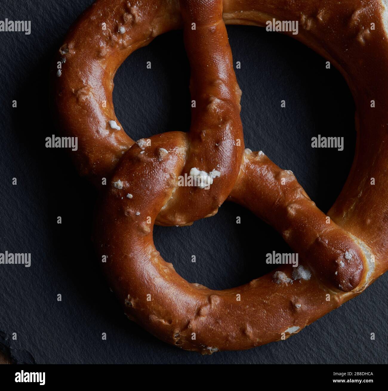 Bretzel frais Banque de photographies et d’images à haute résolution ...