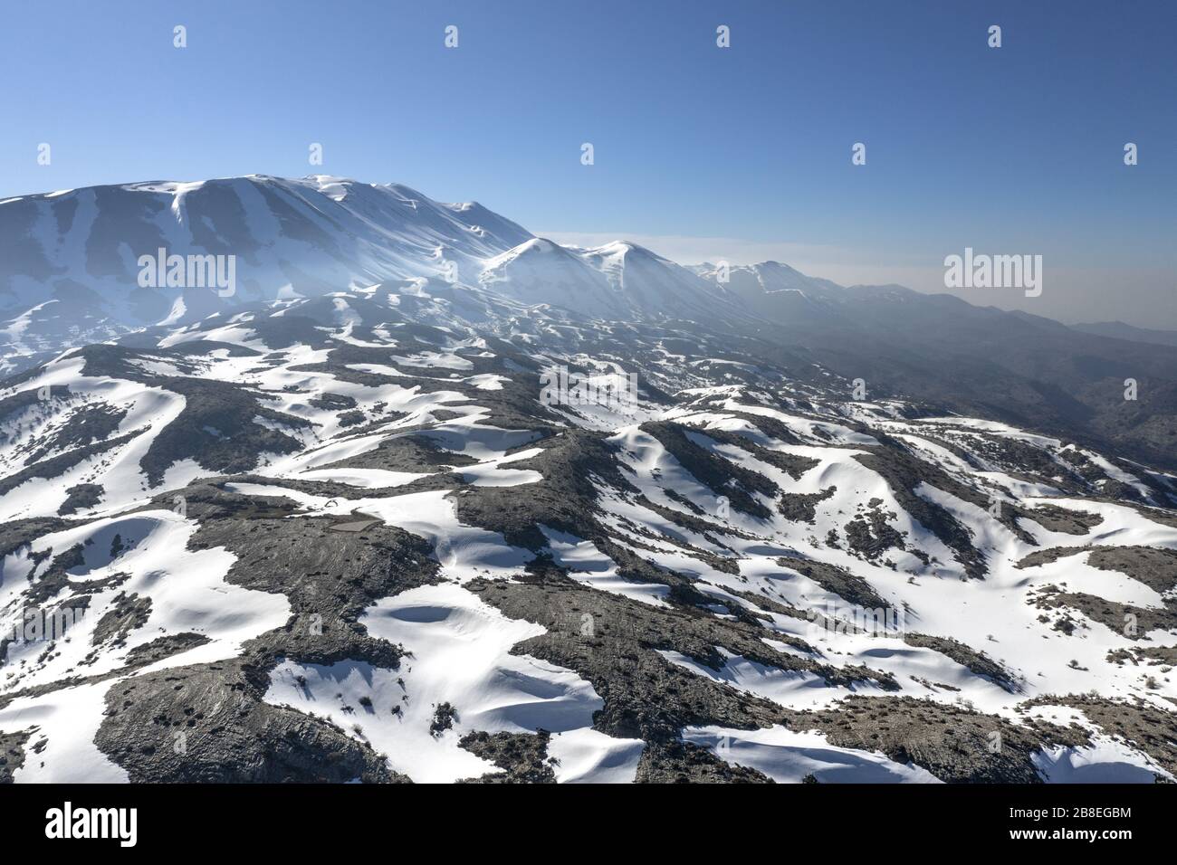 Snow mount ida psiloritis crete Banque de photographies et d’images à ...
