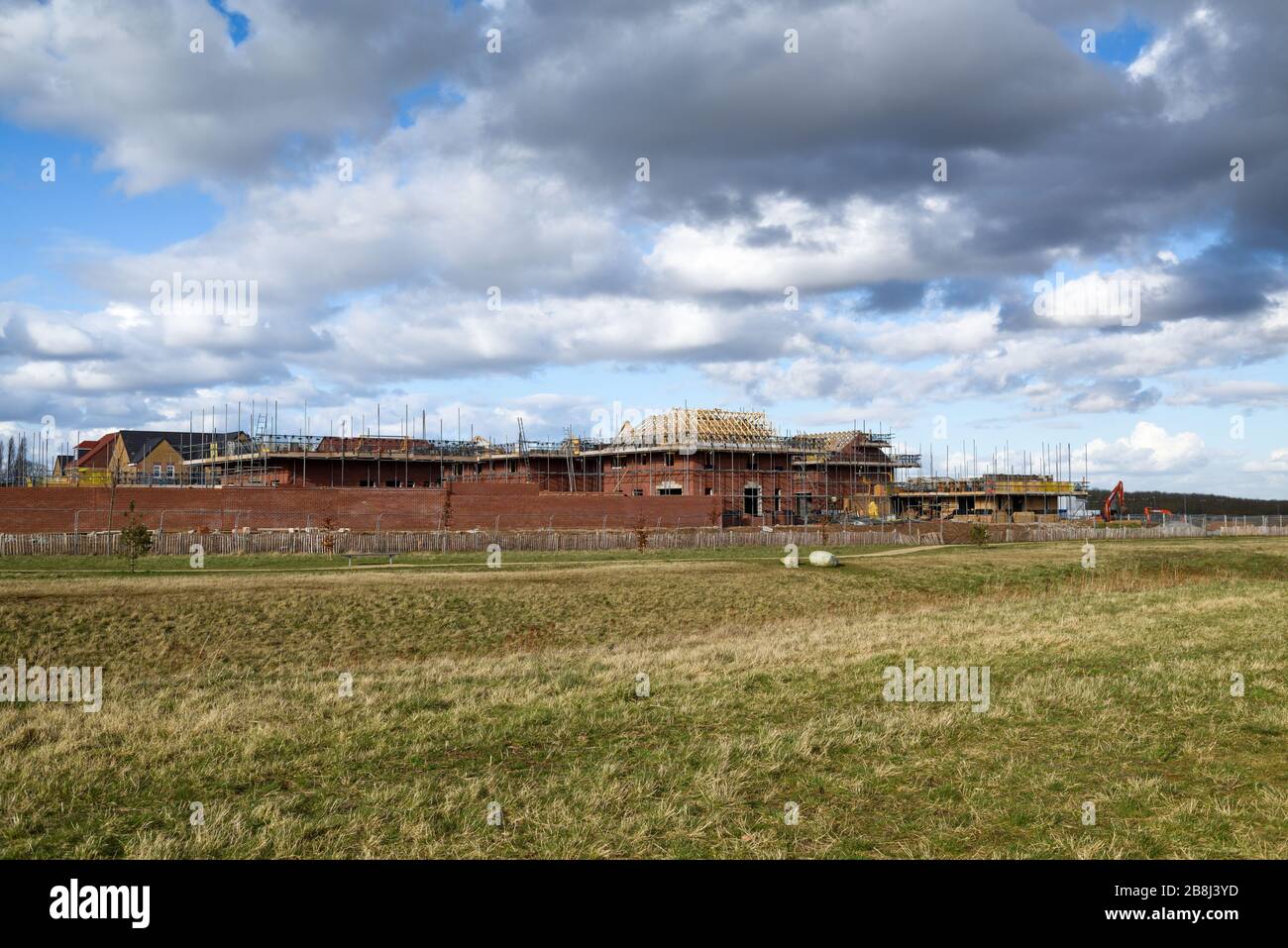 Régénération sur l'ancien aérodrome de Hucknall et Rolls Royce Land ...