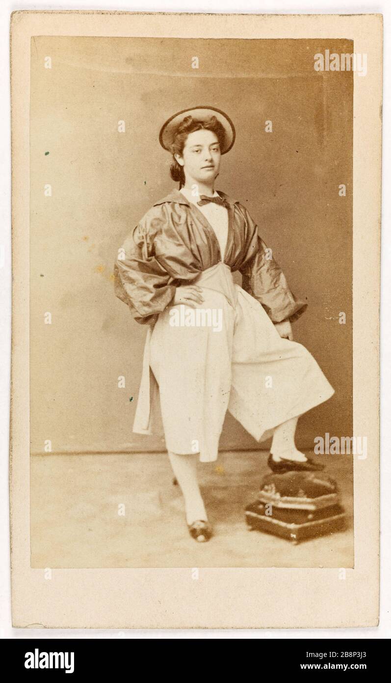 Portrait de Marie Tissier, actrice Portrait de Marie Tissier, actrice ...