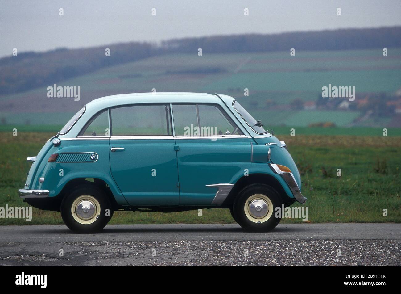 Microcar door Banque de photographies et d’images à haute résolution ...