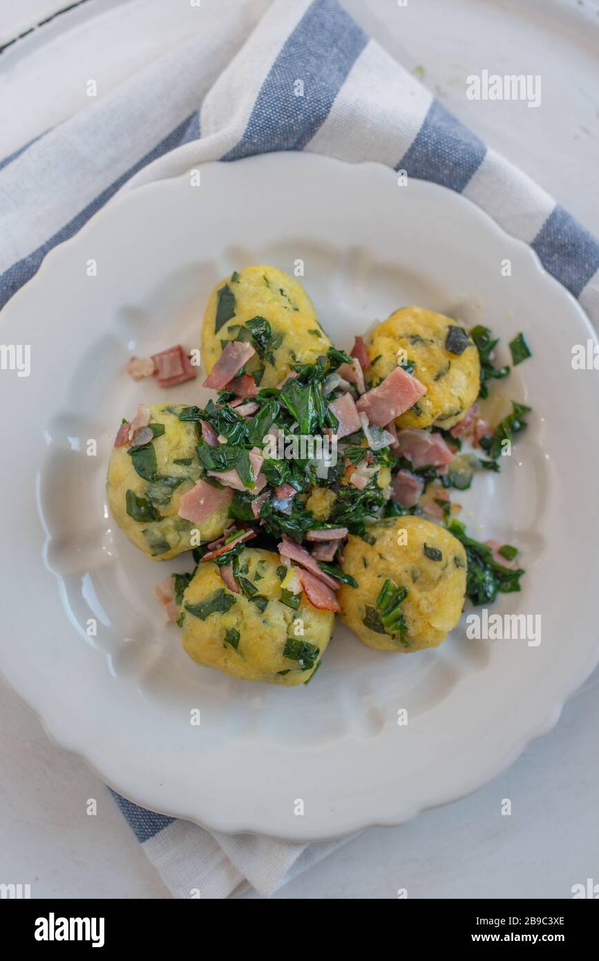 Sauce tzigane sauvage Banque de photographies et d’images à haute ...