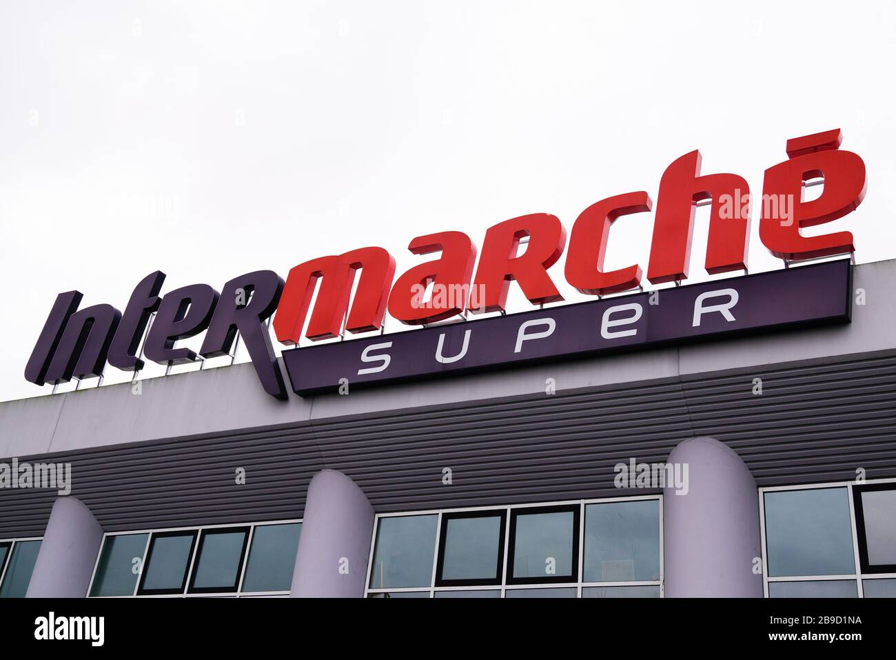 Bordeaux , Aquitaine / France - 03 11 2020 : Intermarché super marque ...