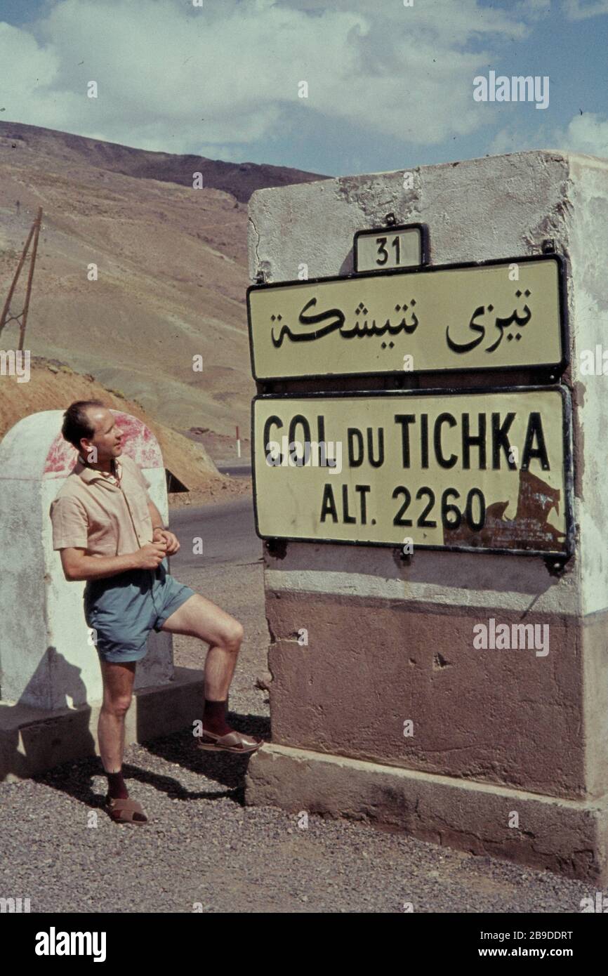 Col du tichka Banque de photographies et d’images à haute résolution ...