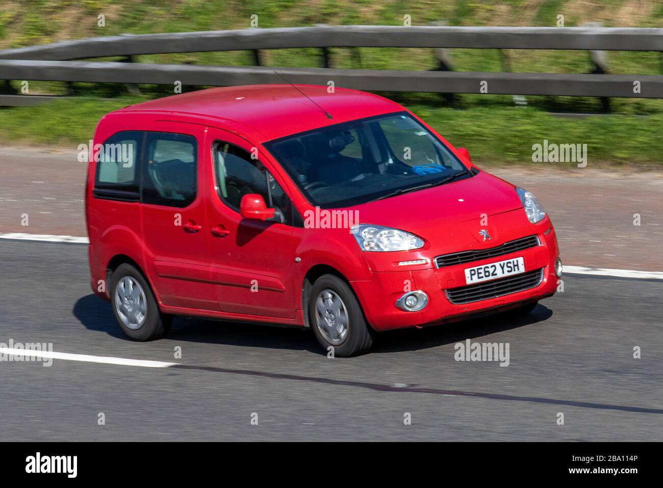 Peugeot partner Banque de photographies et d’images à haute résolution ...