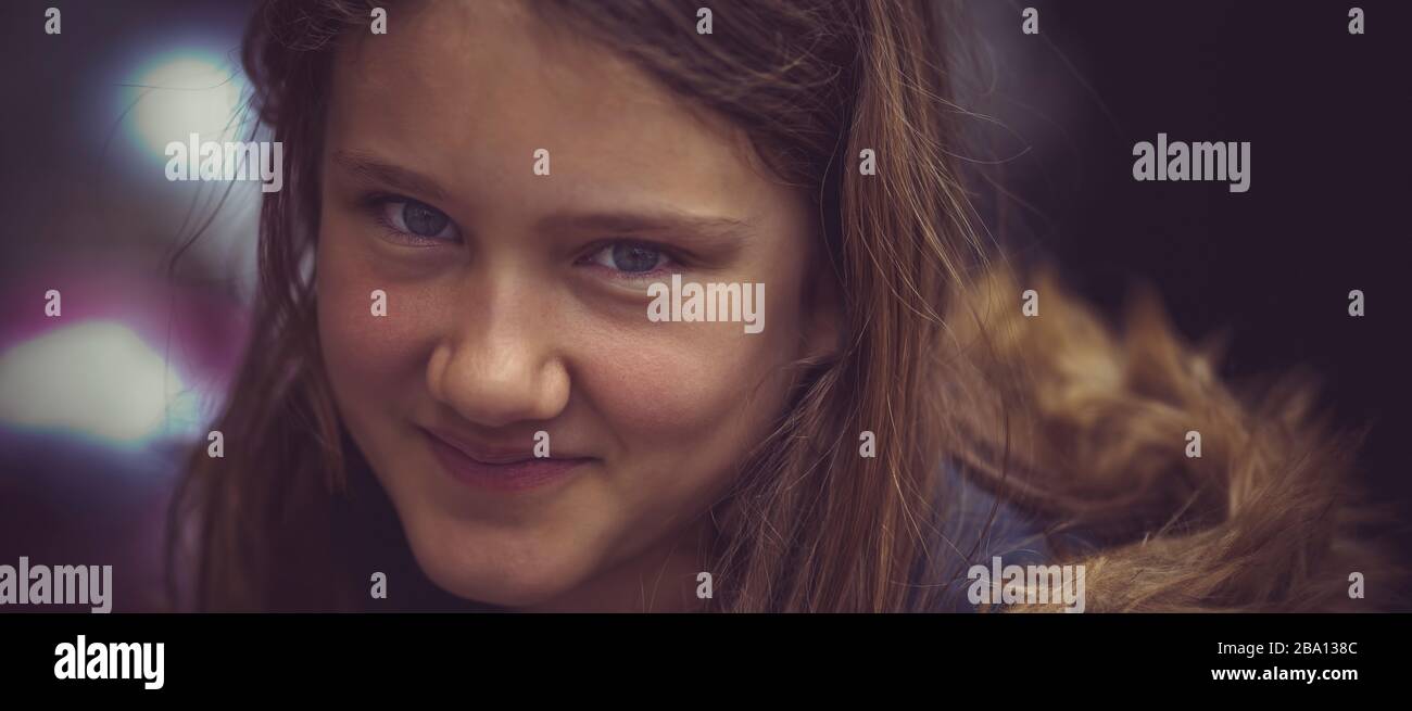 Fille 12 ans belle Banque de photographies et d’images à haute ...
