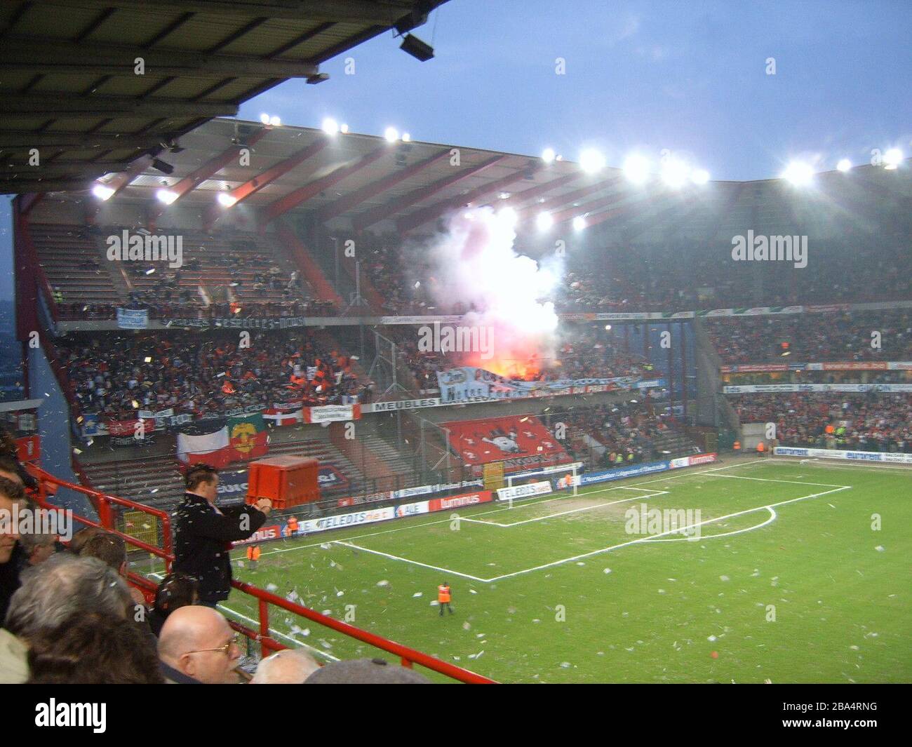 Standard De Liege Banque d'image et photos - Alamy