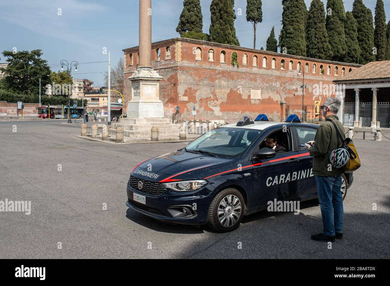 Police italy rome Banque de photographies et d’images à haute ...