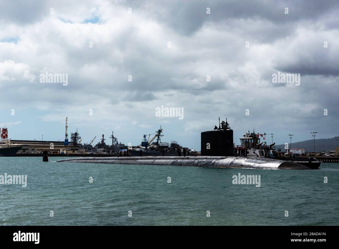 BASE COMMUNE PEARL HARBOR-HICKAM (25 mars 2020) -- le sous-marin à ...
