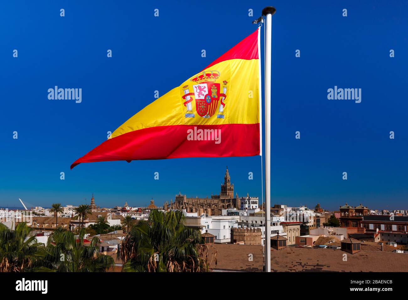 Le drapeau de l'Espagne, une tricolore horizontale de rouge, jaune et ...