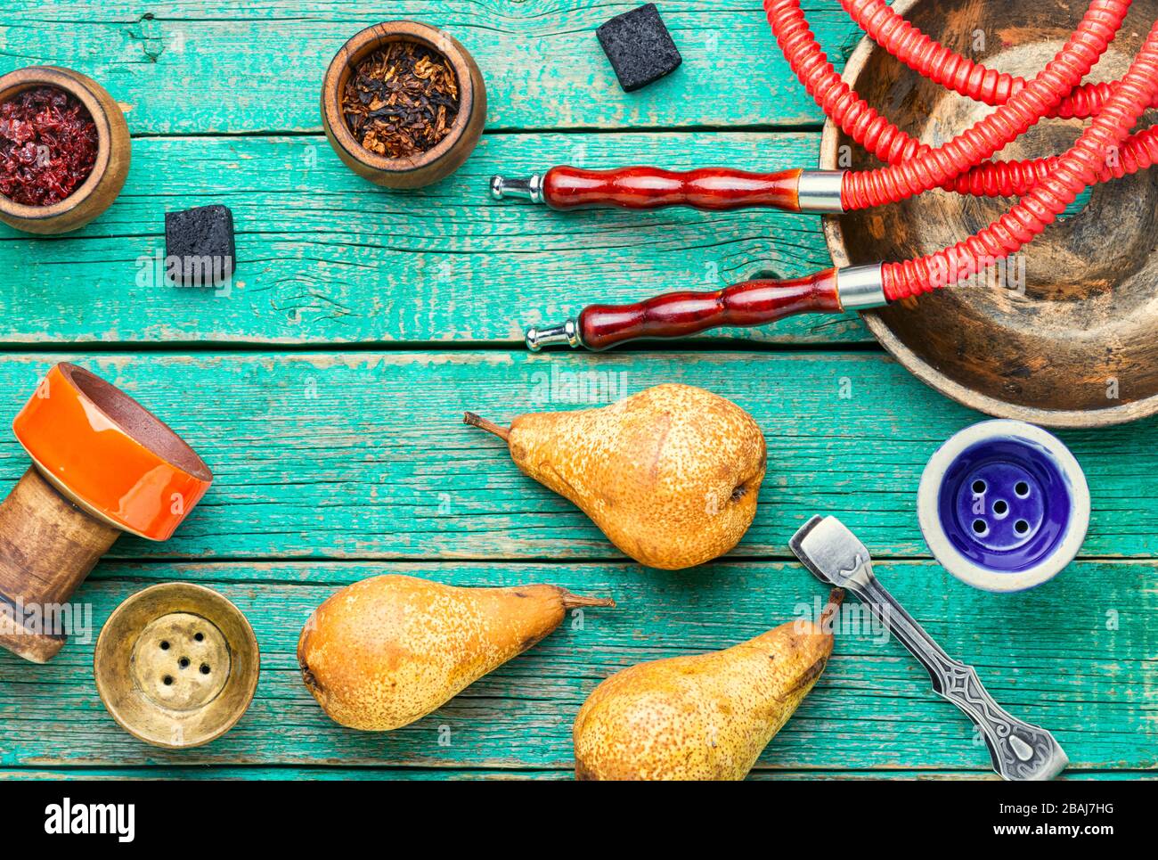 Détails du hookah du tabac.chicha du tabac oriental avec tabac.tabac ...