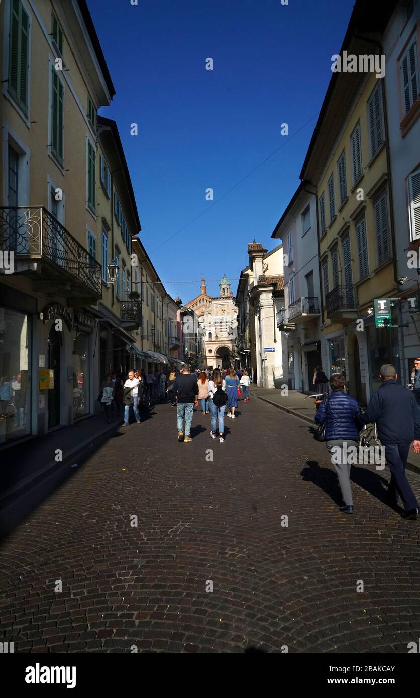 Crema, piazza del duomo italy Banque de photographies et d’images à ...