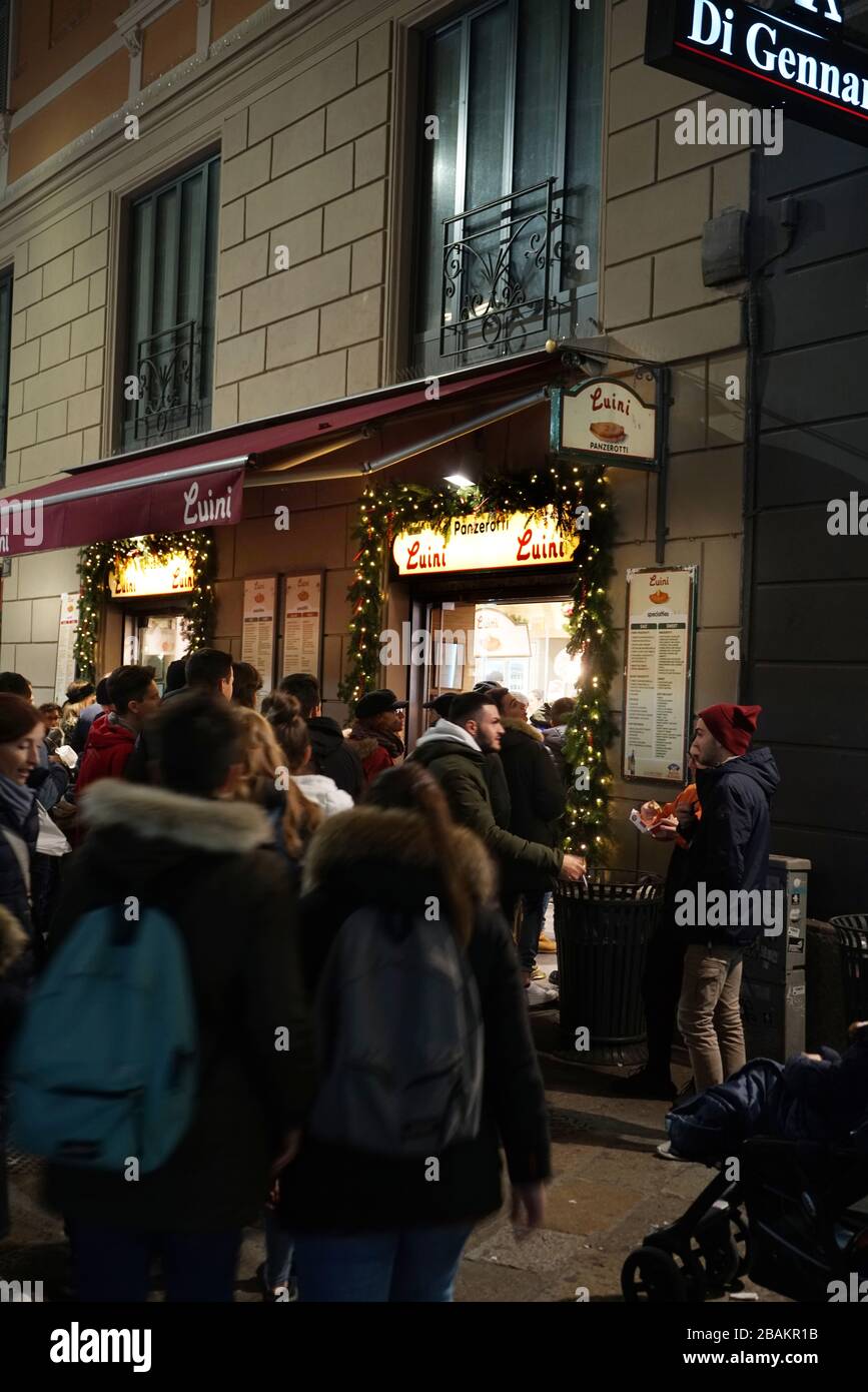 Panzerotti luini milan lombardy italy Banque de photographies et d ...
