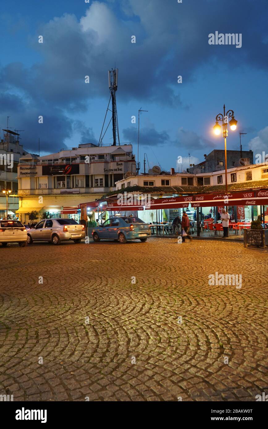 Place du 9 avril tanger Banque de photographies et d’images à haute ...