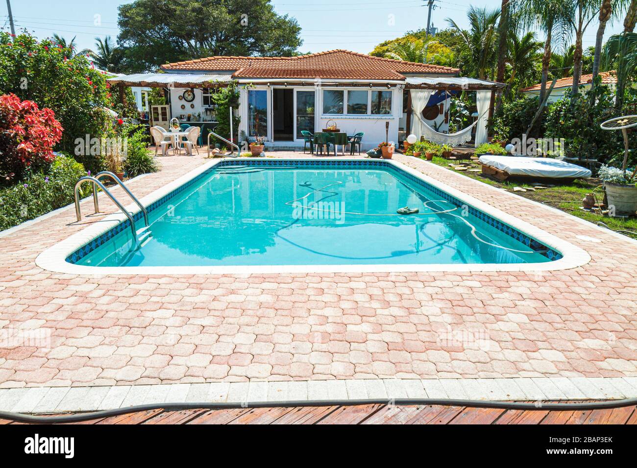 Swimming pool house Banque de photographies et d’images à haute ...