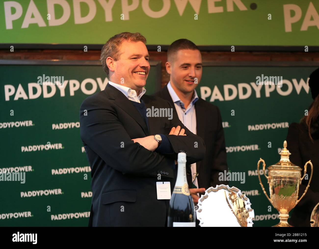 Paddy power branding branding signage racing cheltenham Banque de ...