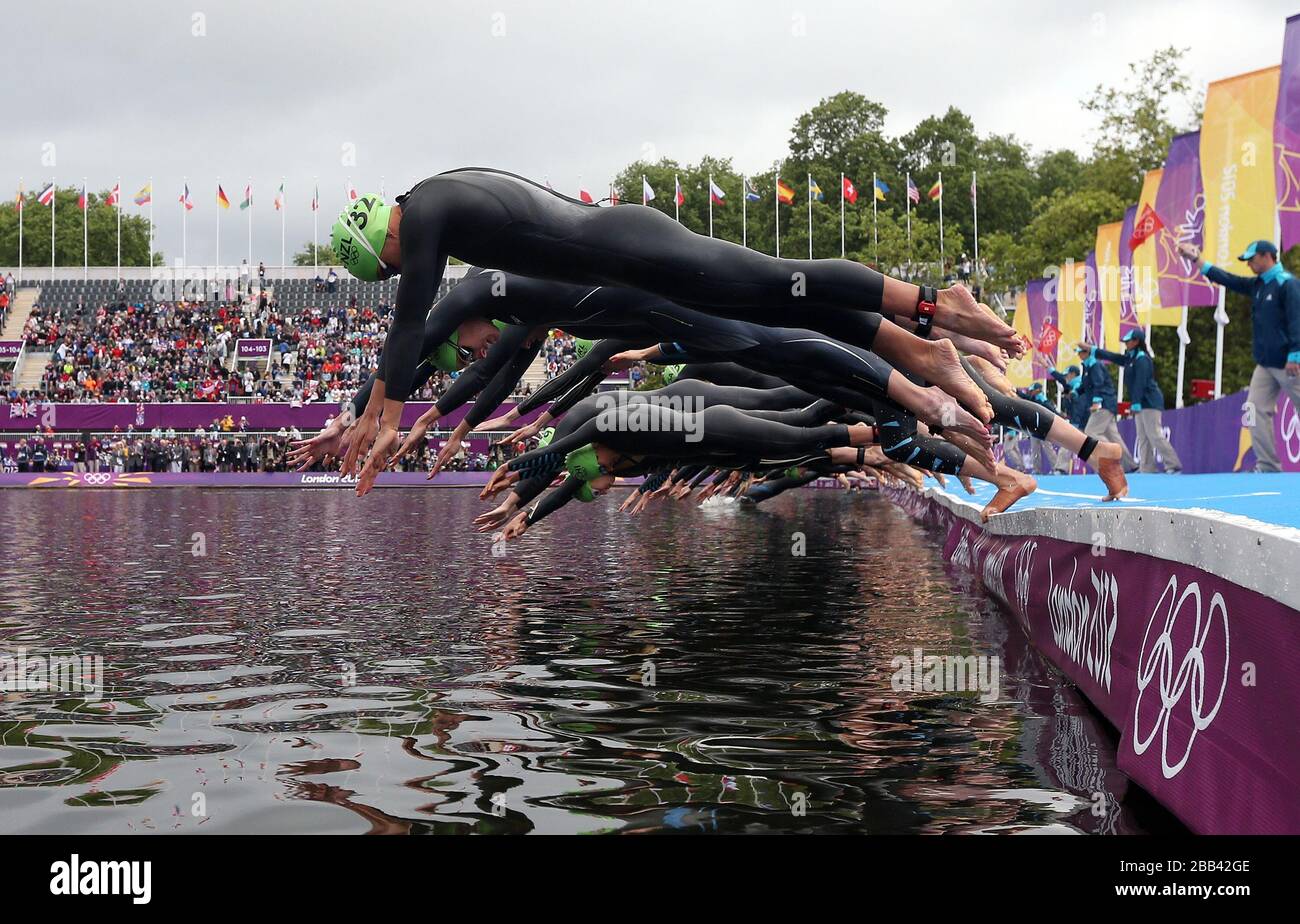 Womens triathlon Banque de photographies et d’images à haute résolution ...