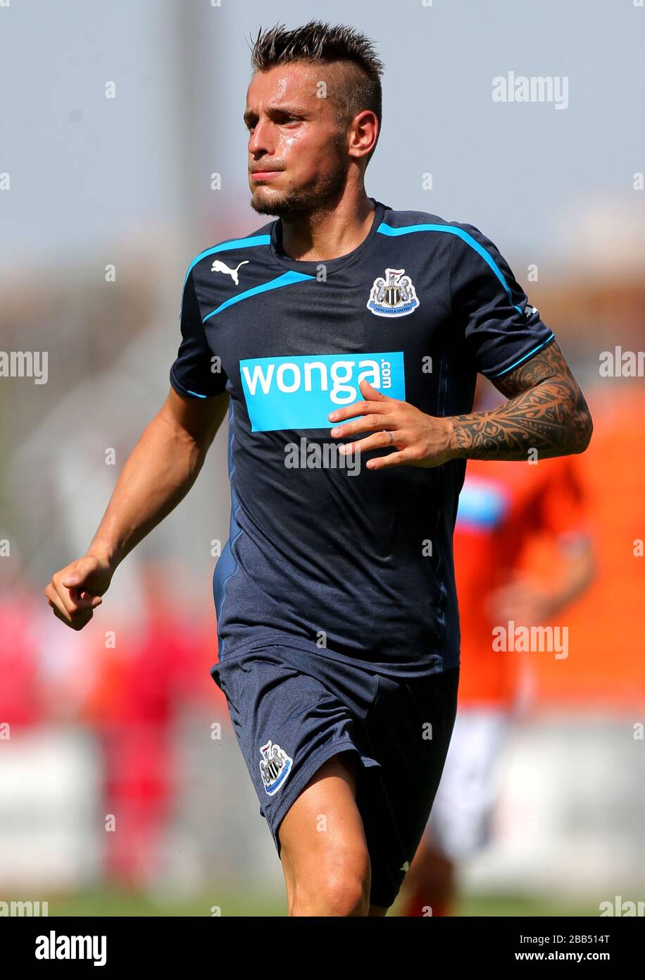 Newcastle uniteds mathieu debuchy Banque de photographies et d’images à ...