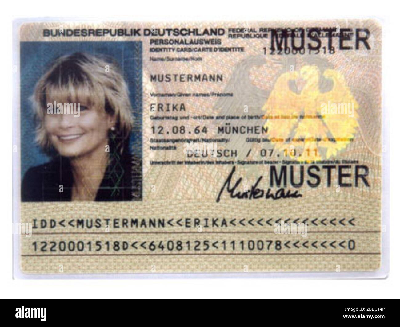 German identity card Banque de photographies et d’images à haute ...