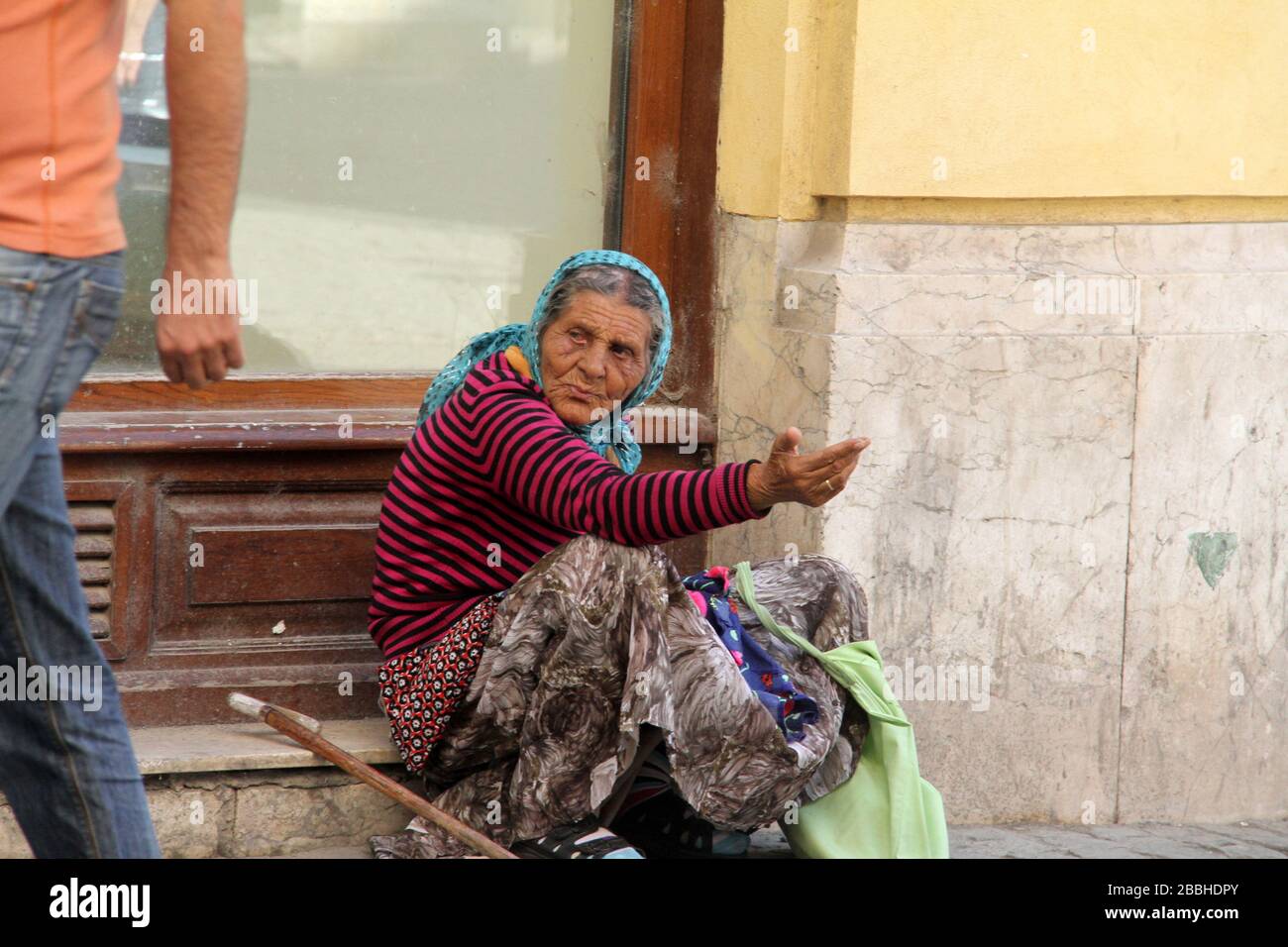 Mendicité roumanie Banque de photographies et d’images à haute ...