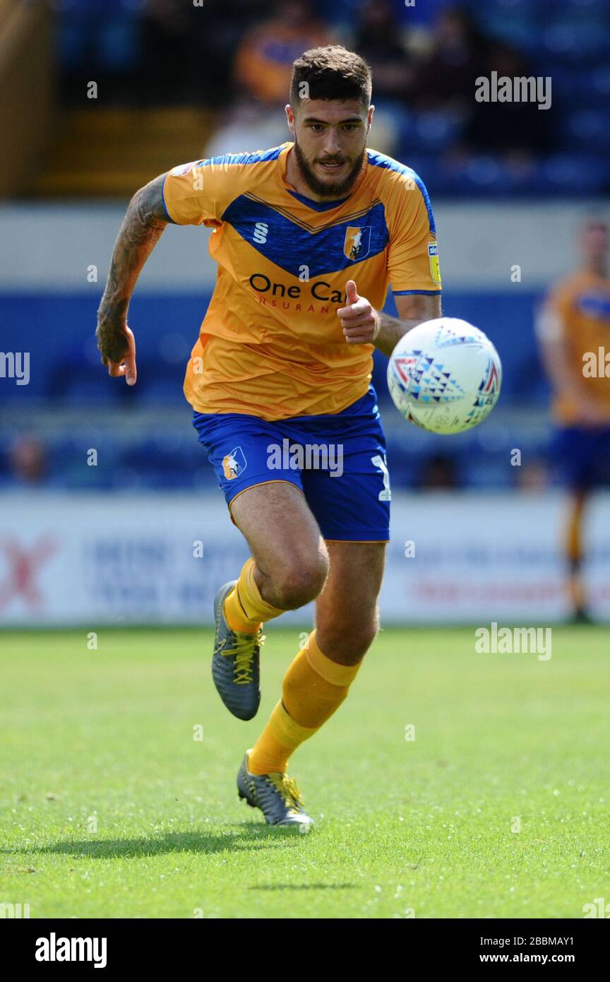 Ryan sweeney Banque de photographies et d’images à haute résolution - Alamy