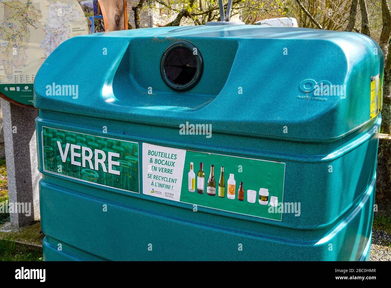 Bac Plastique Vert Banque d'image et photos - Alamy
