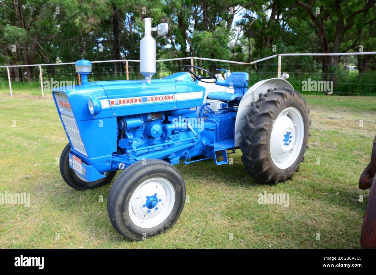 Tracteur ford 3000 vintage Banque de photographies et d’images à haute ...