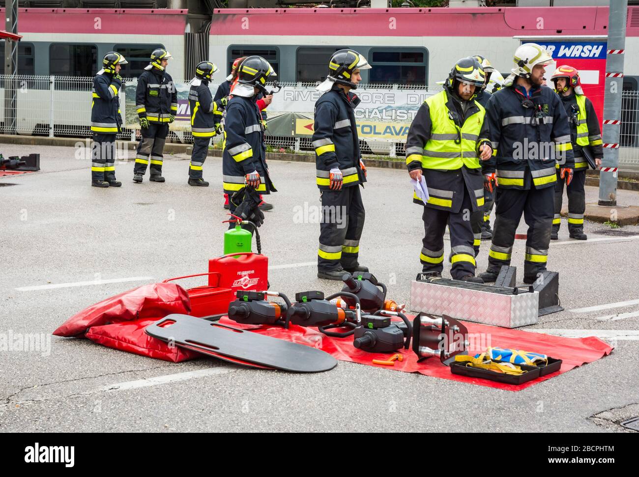 Uniforme de la croix rouge italienne Banque de photographies et d ...