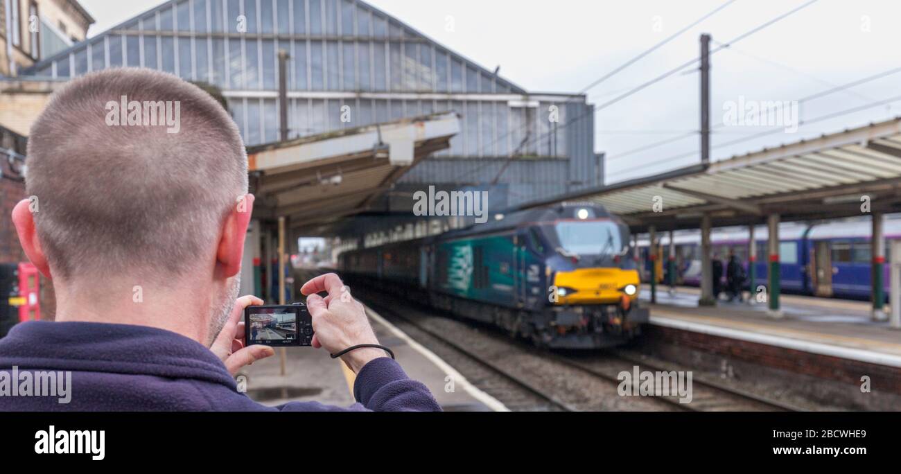 Train spotting ou spotters de train Banque de photographies et d’images ...
