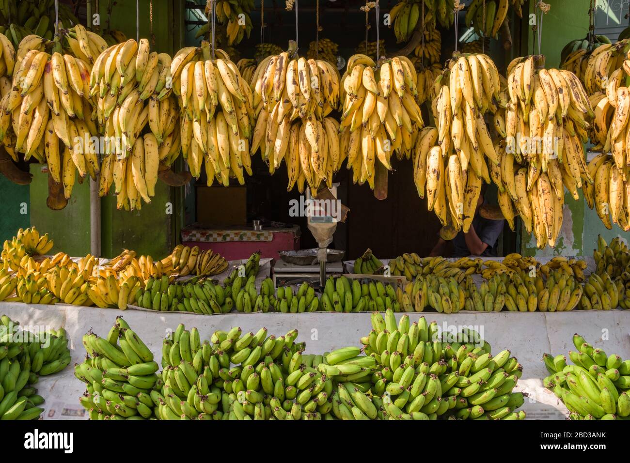 Banana stall Banque de photographies et d’images à haute résolution - Alamy