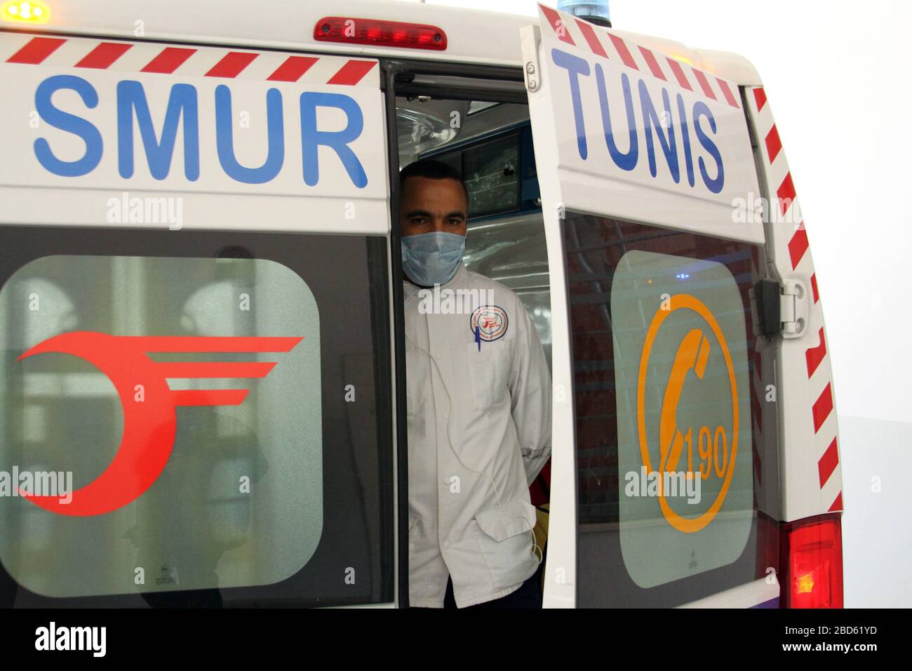 Ambulance samu Banque de photographies et d’images à haute résolution ...