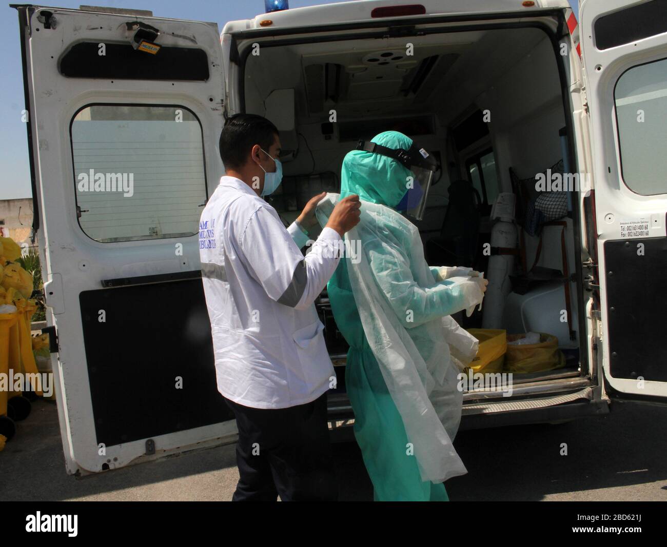 Ambulance samu Banque de photographies et d’images à haute résolution ...