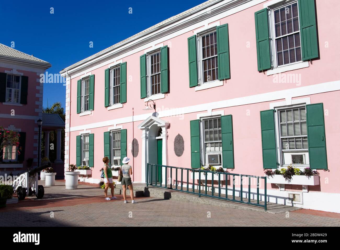Nassau parliament building bahamas Banque de photographies et d’images ...