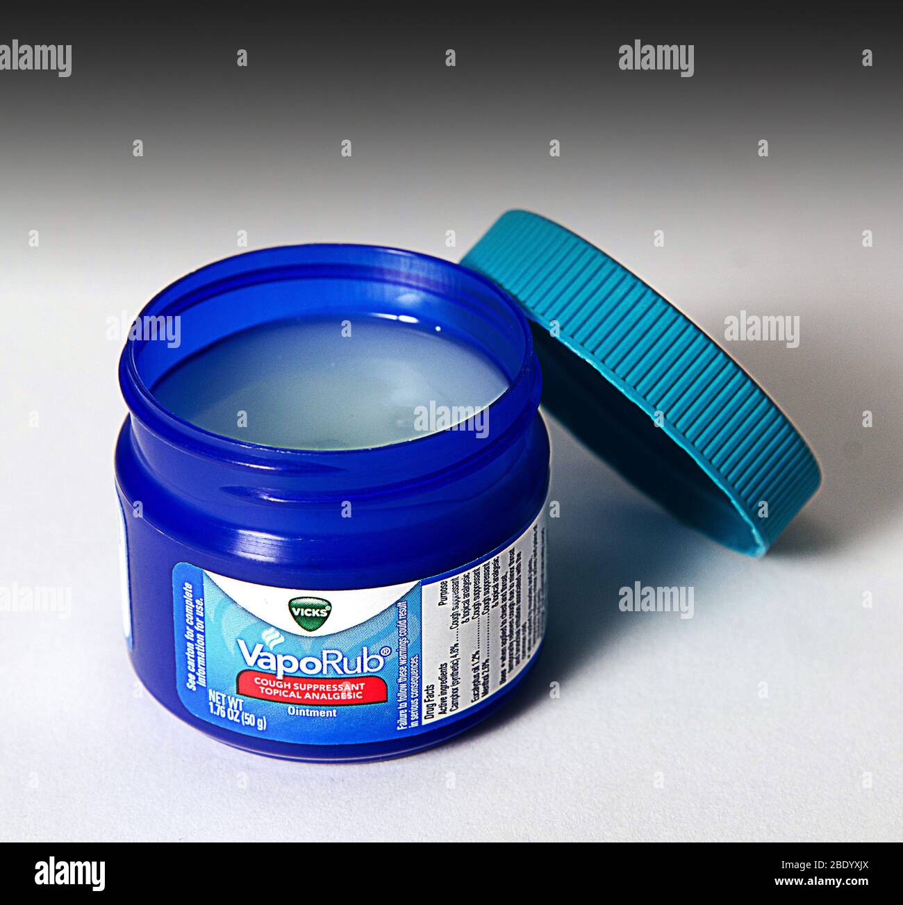 Vicks vaporub Banque de photographies et d’images à haute résolution ...