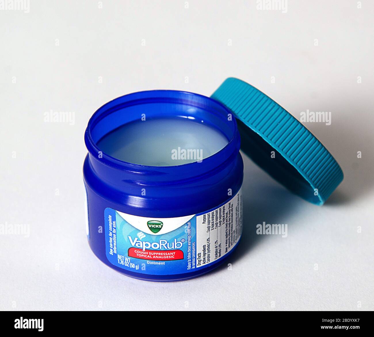 Vicks vaporub Banque de photographies et d’images à haute résolution ...