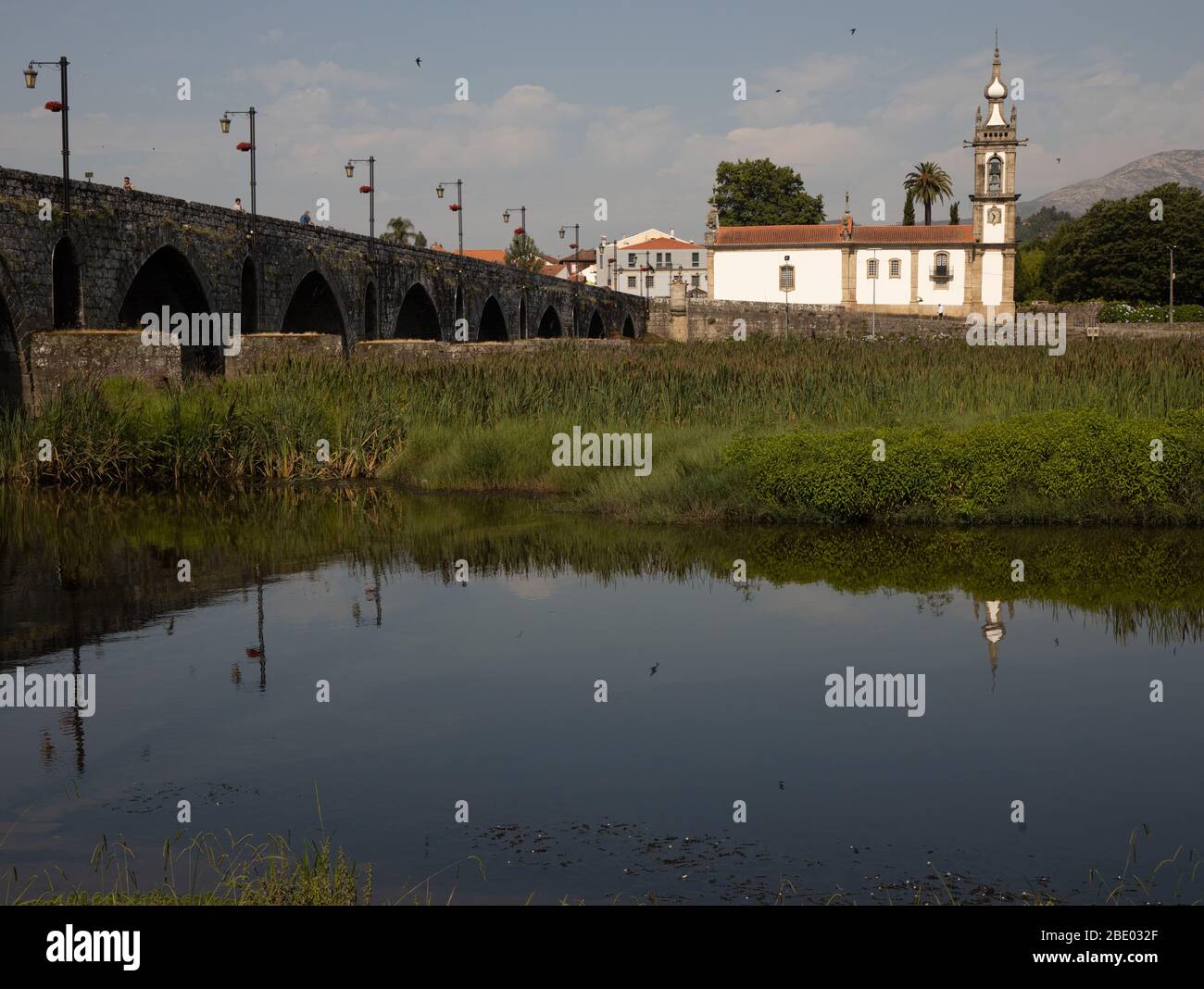 Pont de lima Banque de photographies et d’images à haute résolution - Alamy