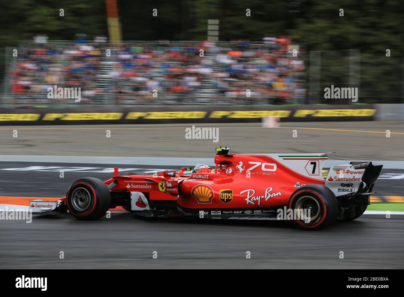 Ferrari sf70 h Banque de photographies et d’images à haute résolution ...