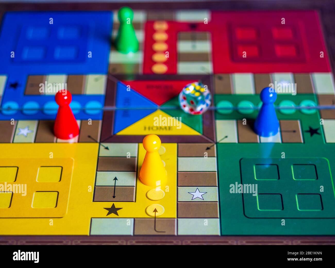 Ludo board game Banque de photographies et d’images à haute résolution ...