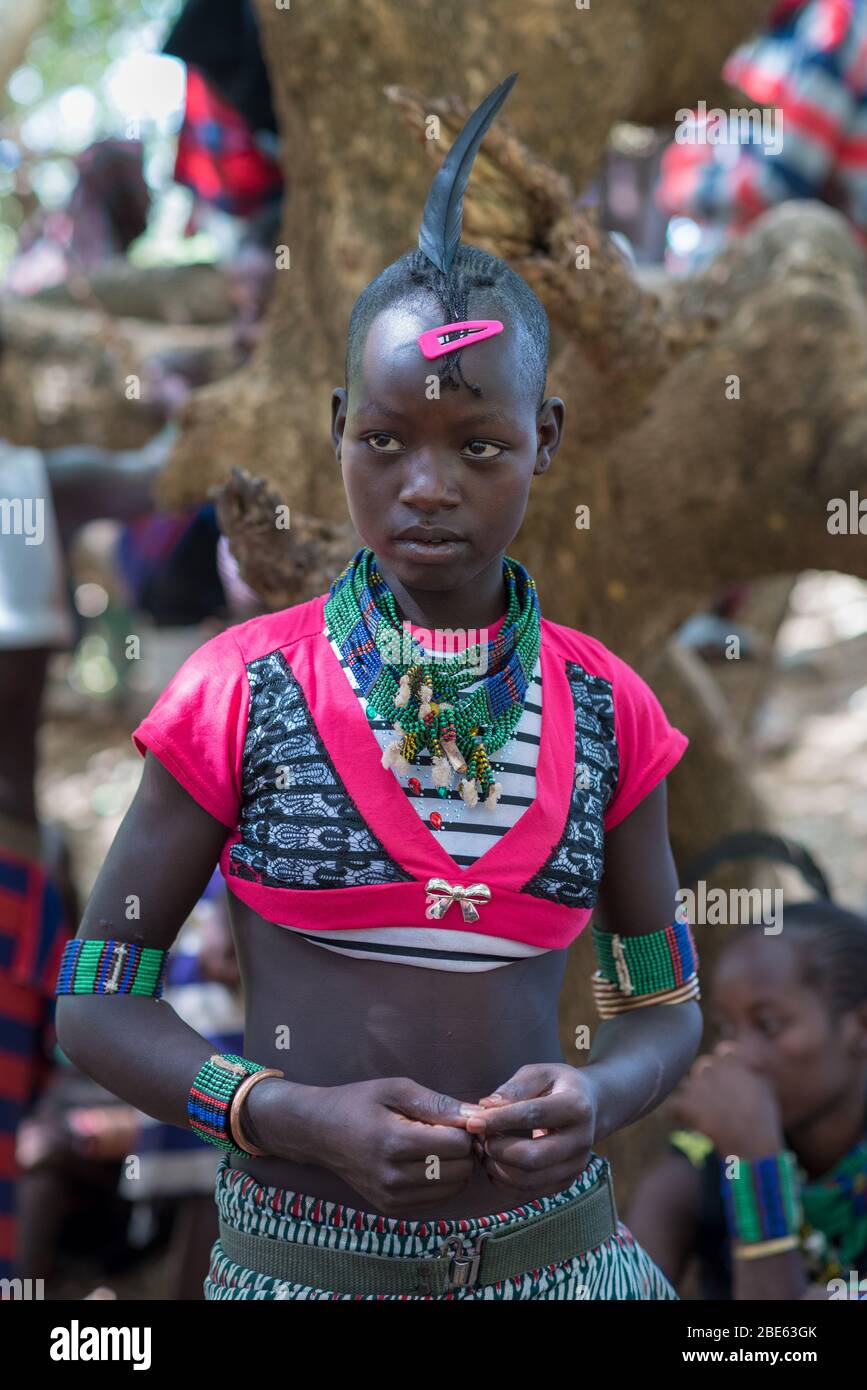 Les femmes de la tribu mursi, Banque de photographies et d’images à ...