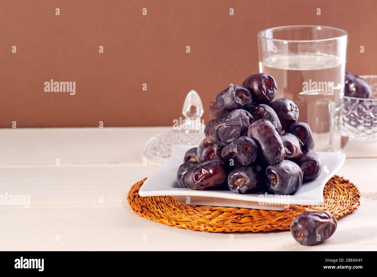 Ramadan iftar nourriture eau dattes Banque de photographies et d’images ...