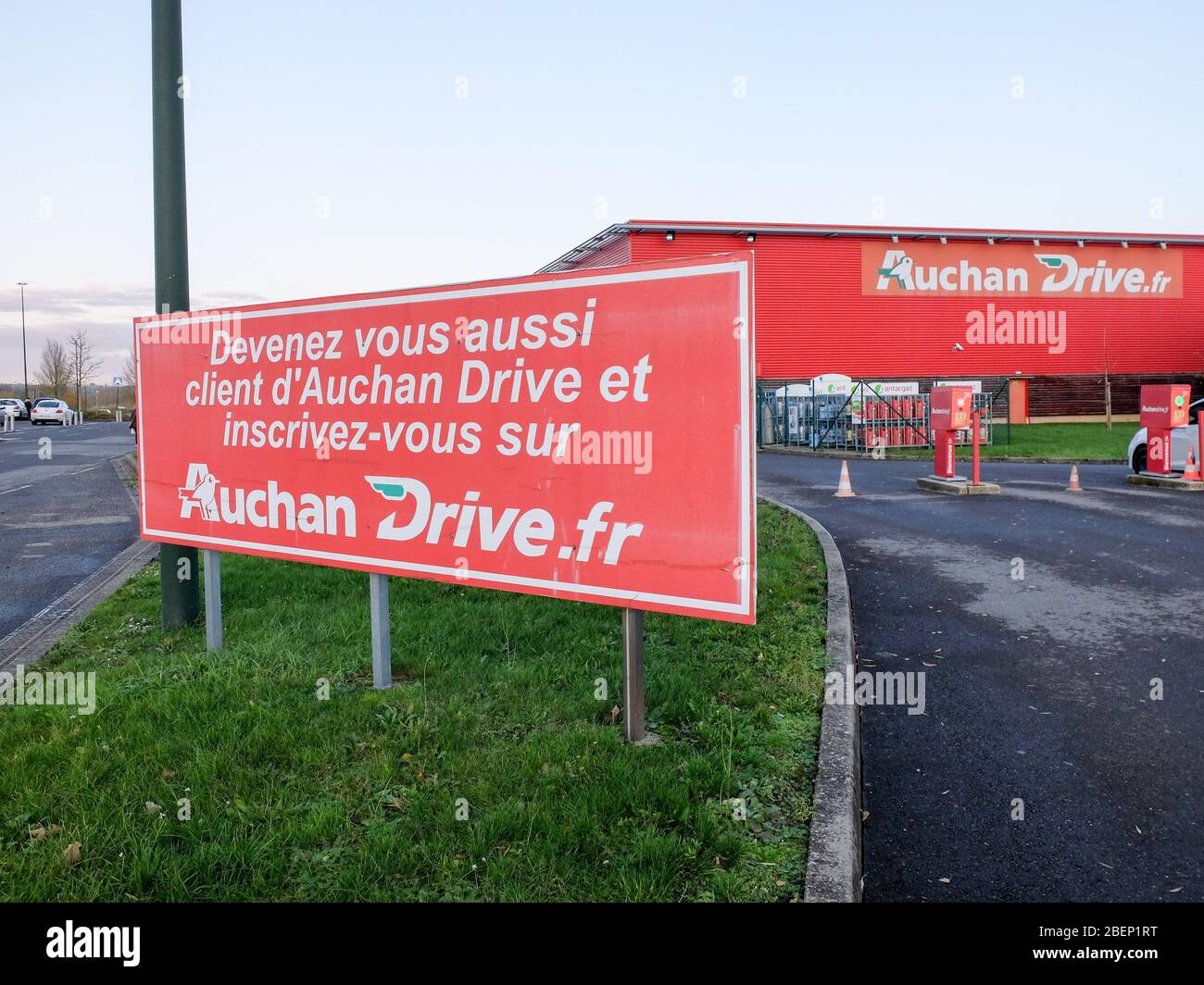 Auchan drive Banque de photographies et d’images à haute résolution - Alamy