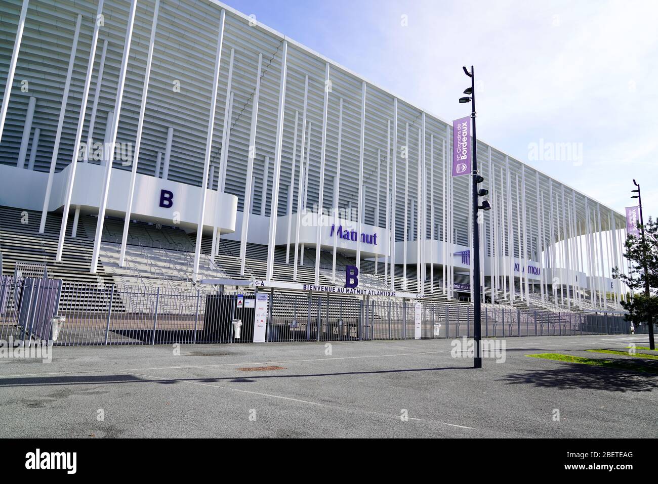 Bordeaux , Aquitaine / France - 10 25 2019 : entrée du stade Matmut ...