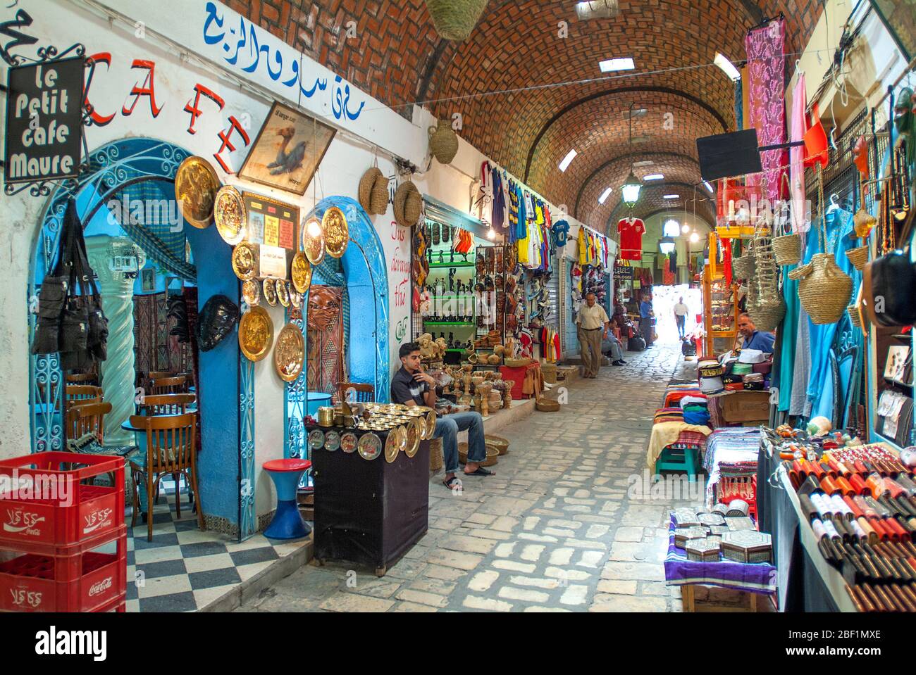 Souk sousse tunisia medina Banque de photographies et d’images à haute résolution - Alamy