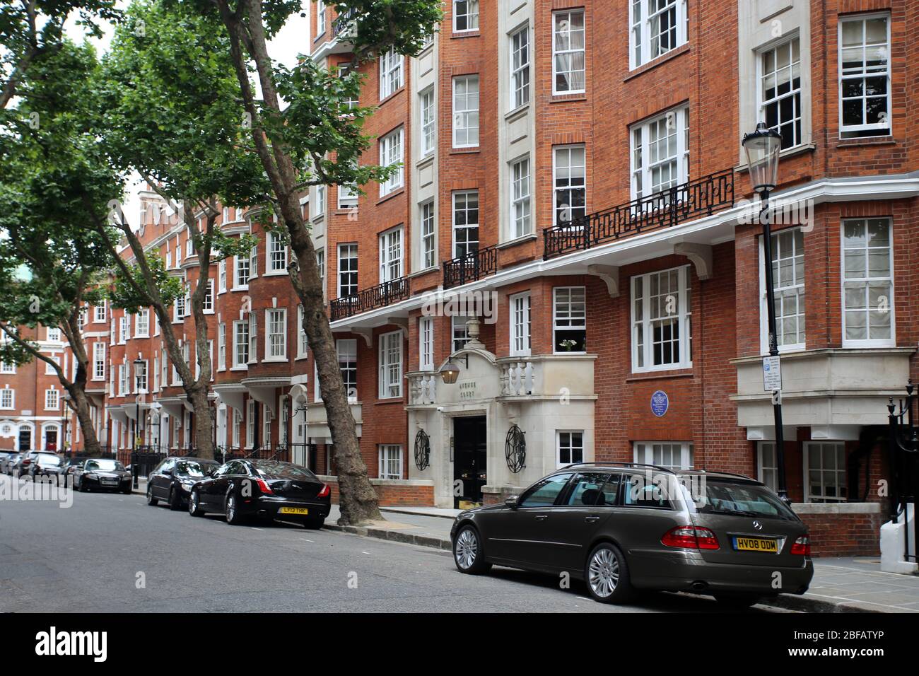 Quartier riche Banque de photographies et d’images à haute résolution ...