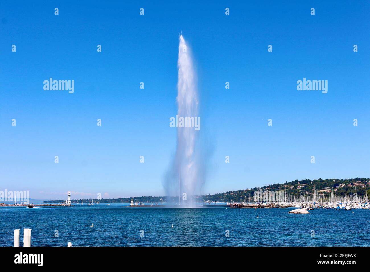 Fontaine jet d eau Banque de photographies et d’images à haute ...