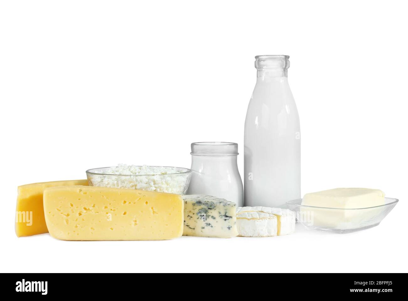 Produits laitiers sur caillebotis en bois Banque d'images détourées - Alamy