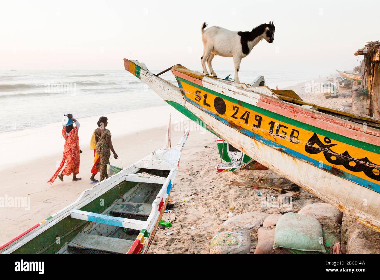 Senegal saint louis guet ndar Banque de photographies et d’images à ...