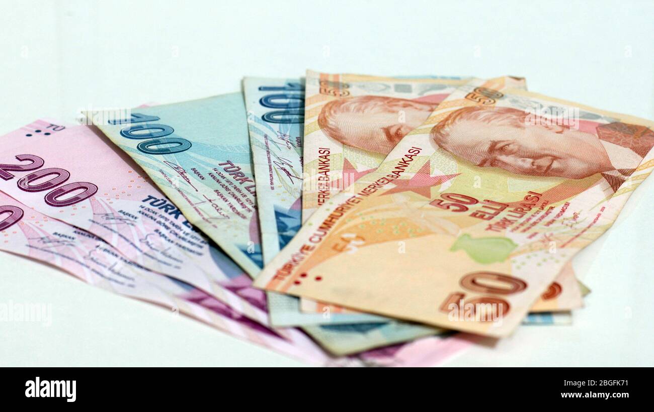 Livre turque Banque de photographies et d’images à haute résolution - Alamy