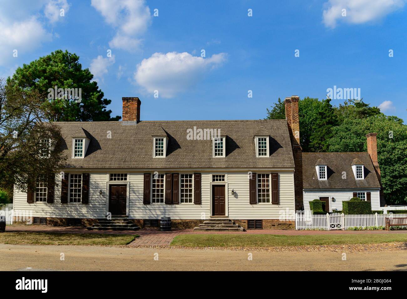 Maison de famille coloniale Banque de photographies et d’images à haute ...